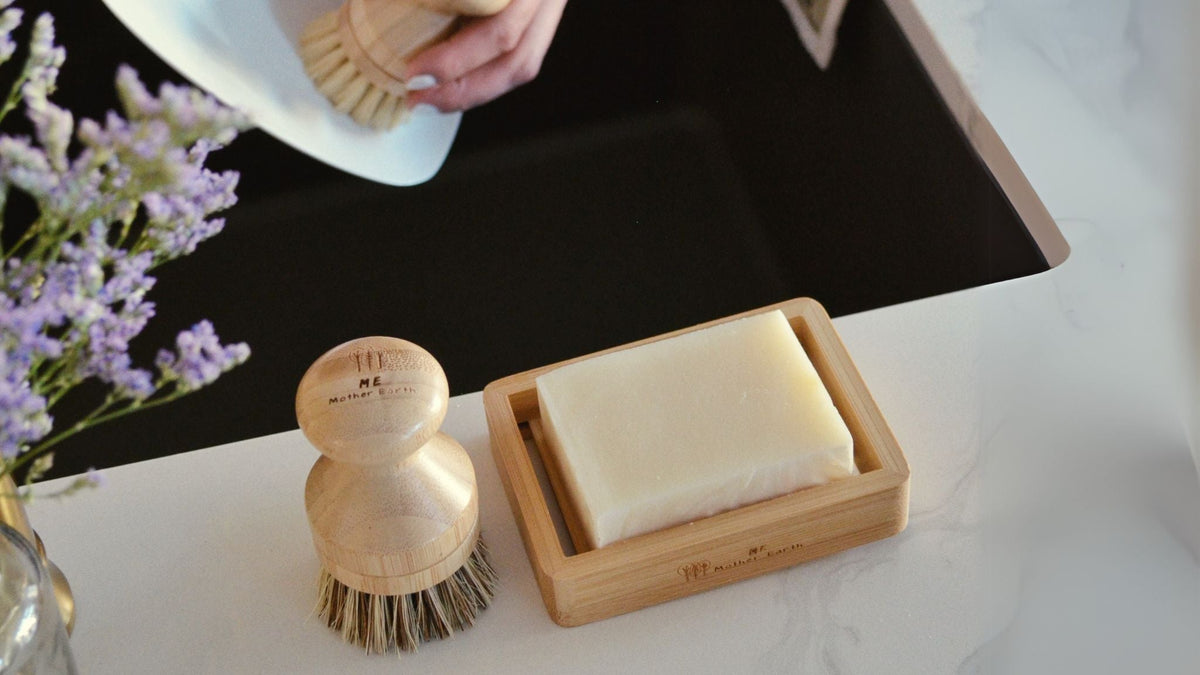 Zero Waste Guide to Spring Cleaning – me.motherearth